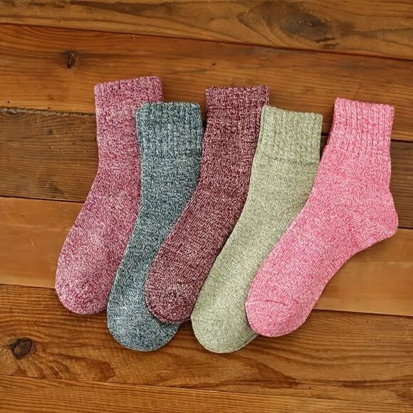 Accessories | 5 Pack Pair Of Socks | Poshmark